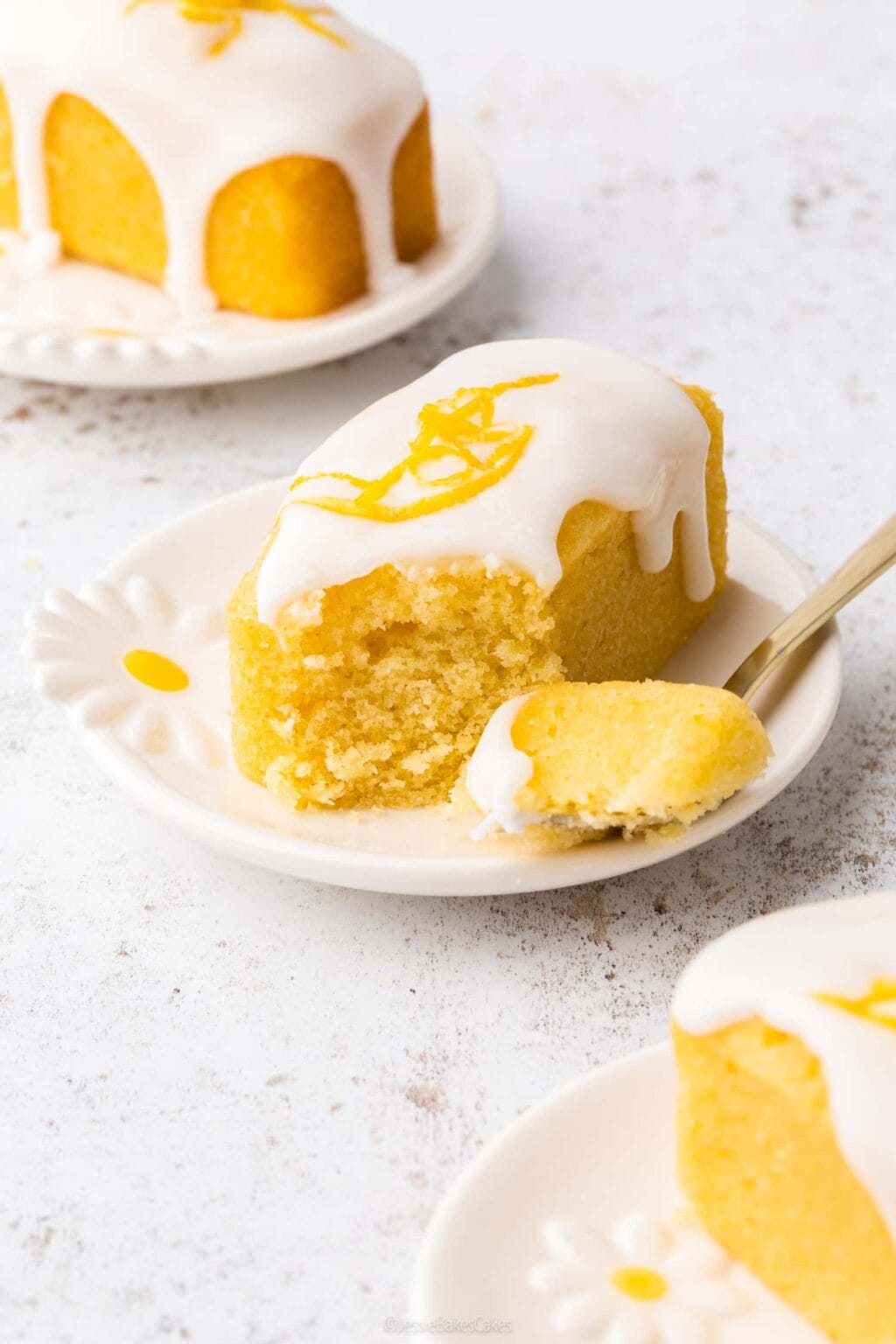 Mini Lemon Drizzle Loaf Cakes - Jessie Bakes Cakes
