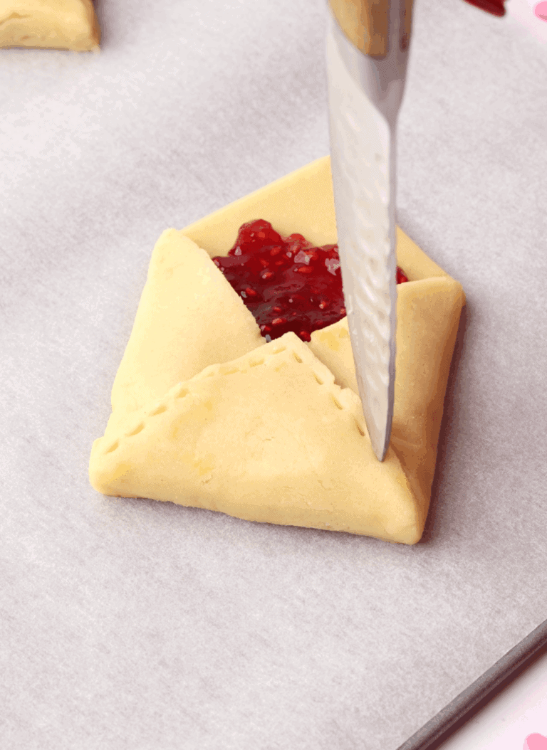 Love Letter Shortbread Biscuits - Jessie Bakes Cakes